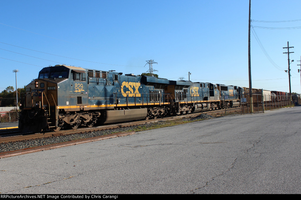 CSXT 829 on Q439-22